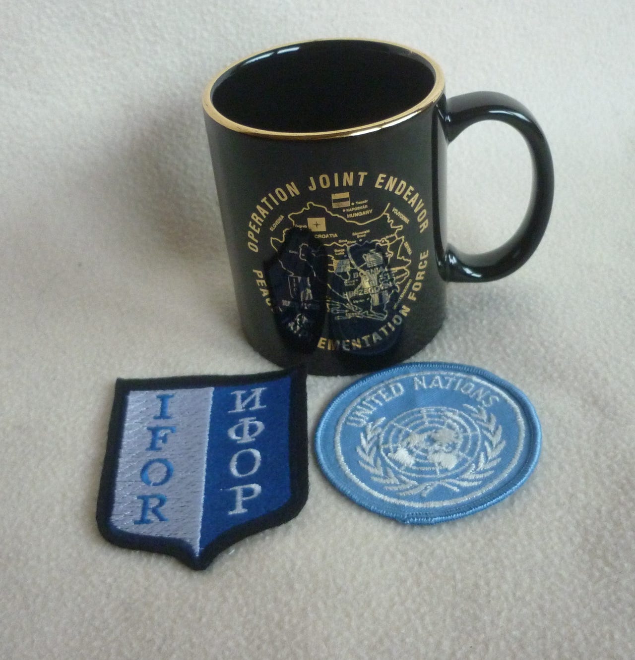 IFOR (Implementation Force) BiH 1995/1996 - Kopp m/gull trykk og gull ...