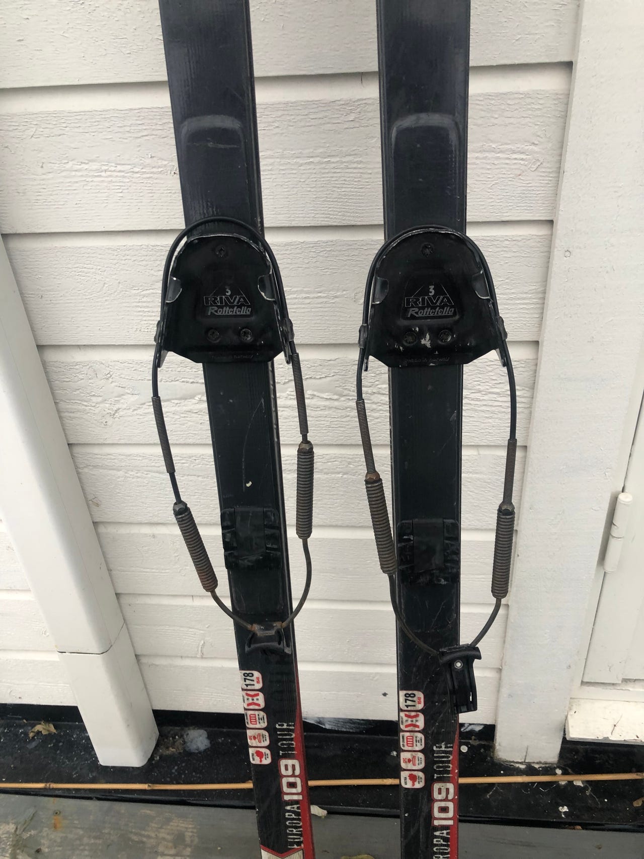 Fischer fjellski til salgs kr 500.- | FINN torget