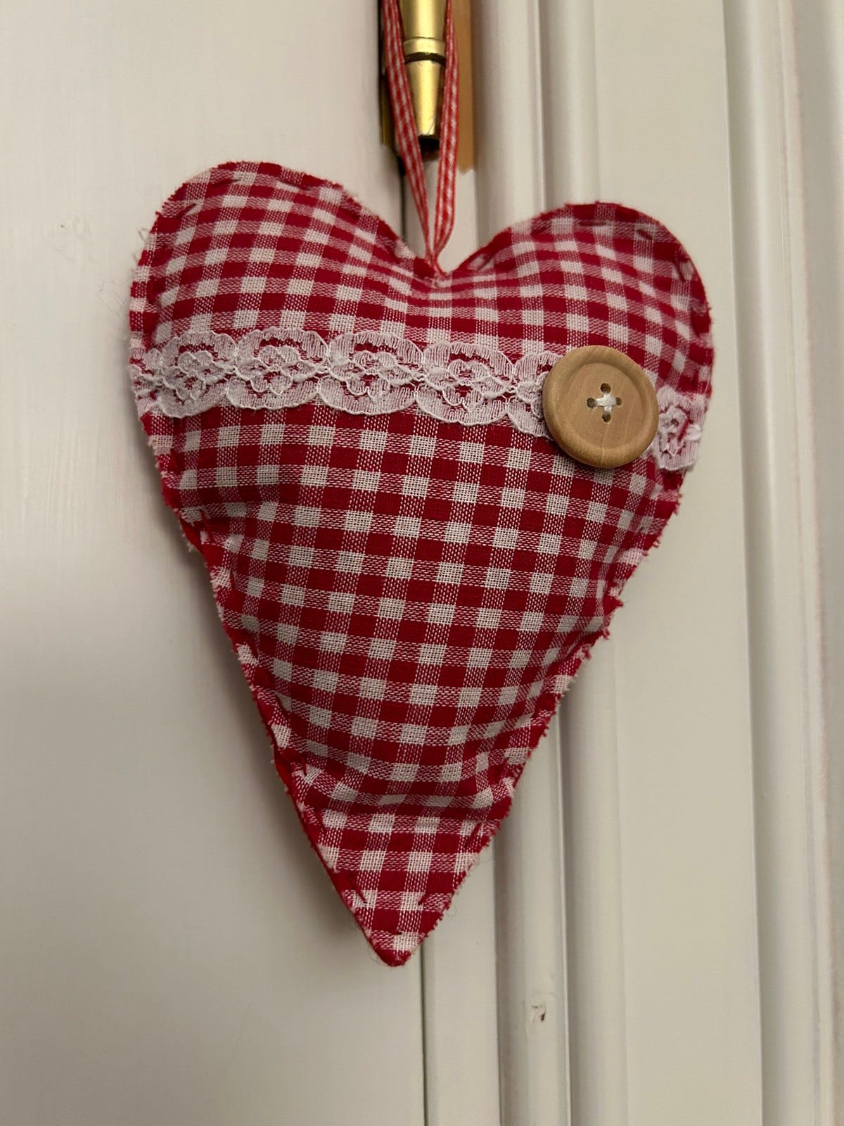 Nydelig lite hjerte. Sender med Posten:) | FINN-torget