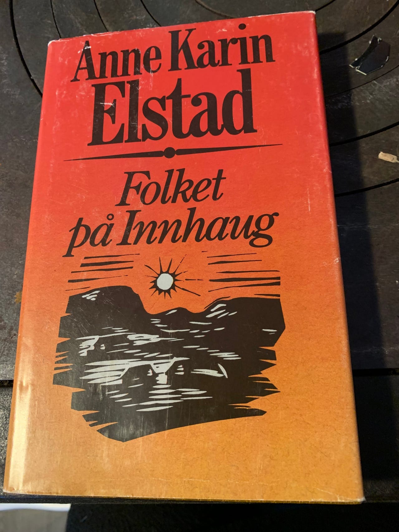 Elstad, Anne Karin Folket på Innhaug. Bind 1. | FINN-torget
