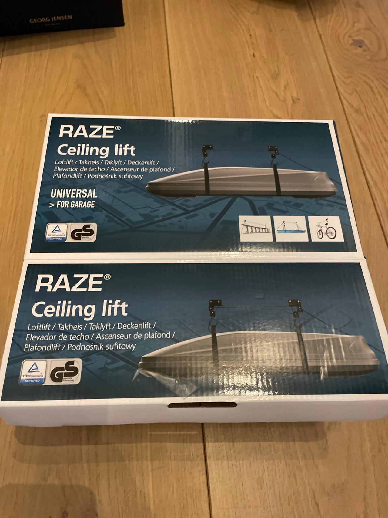 Takheis - RAZE | FINN-torget