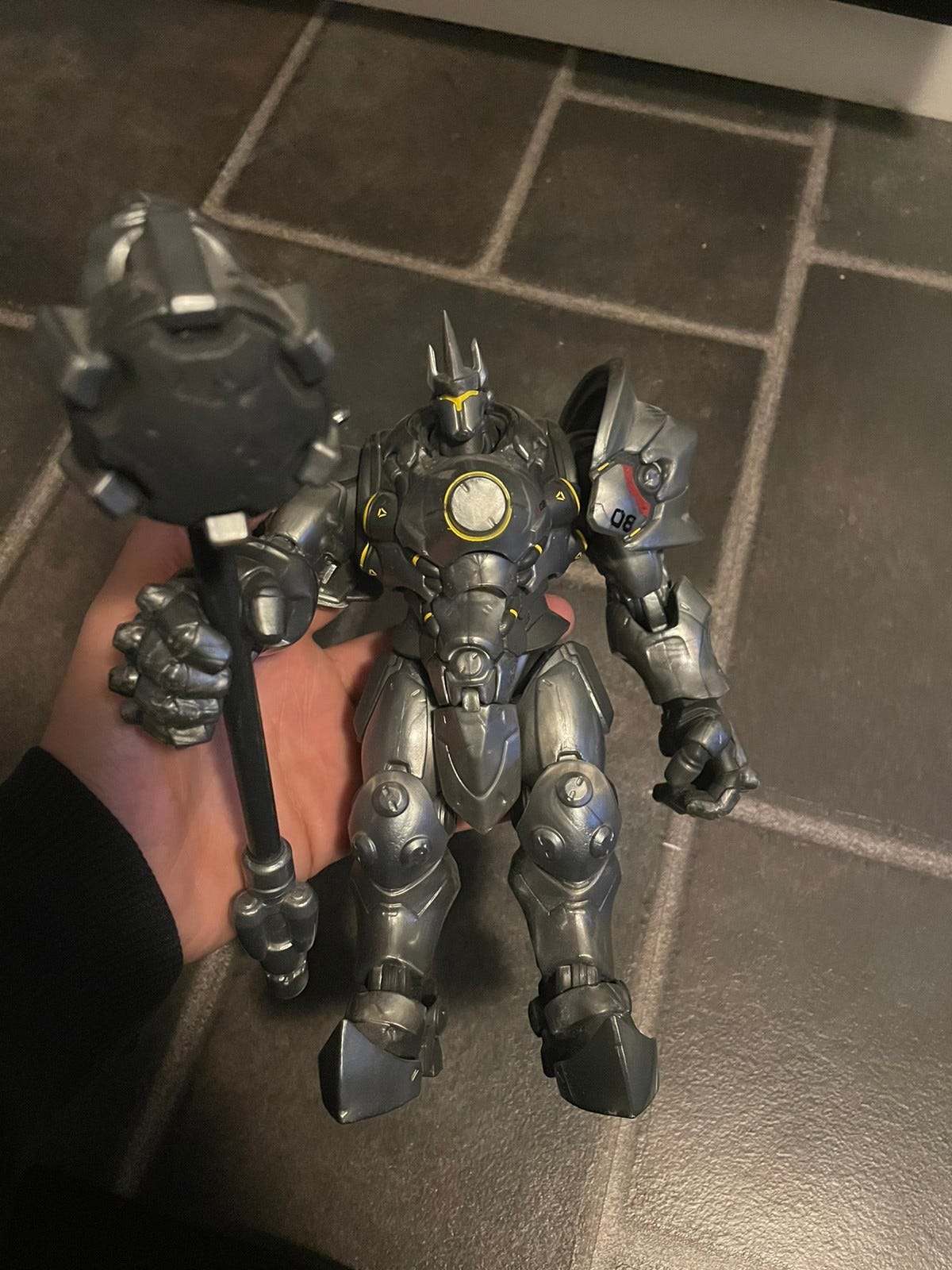 Overwatch - Ultimates Series Reinhardt Figur! | FINN-torget