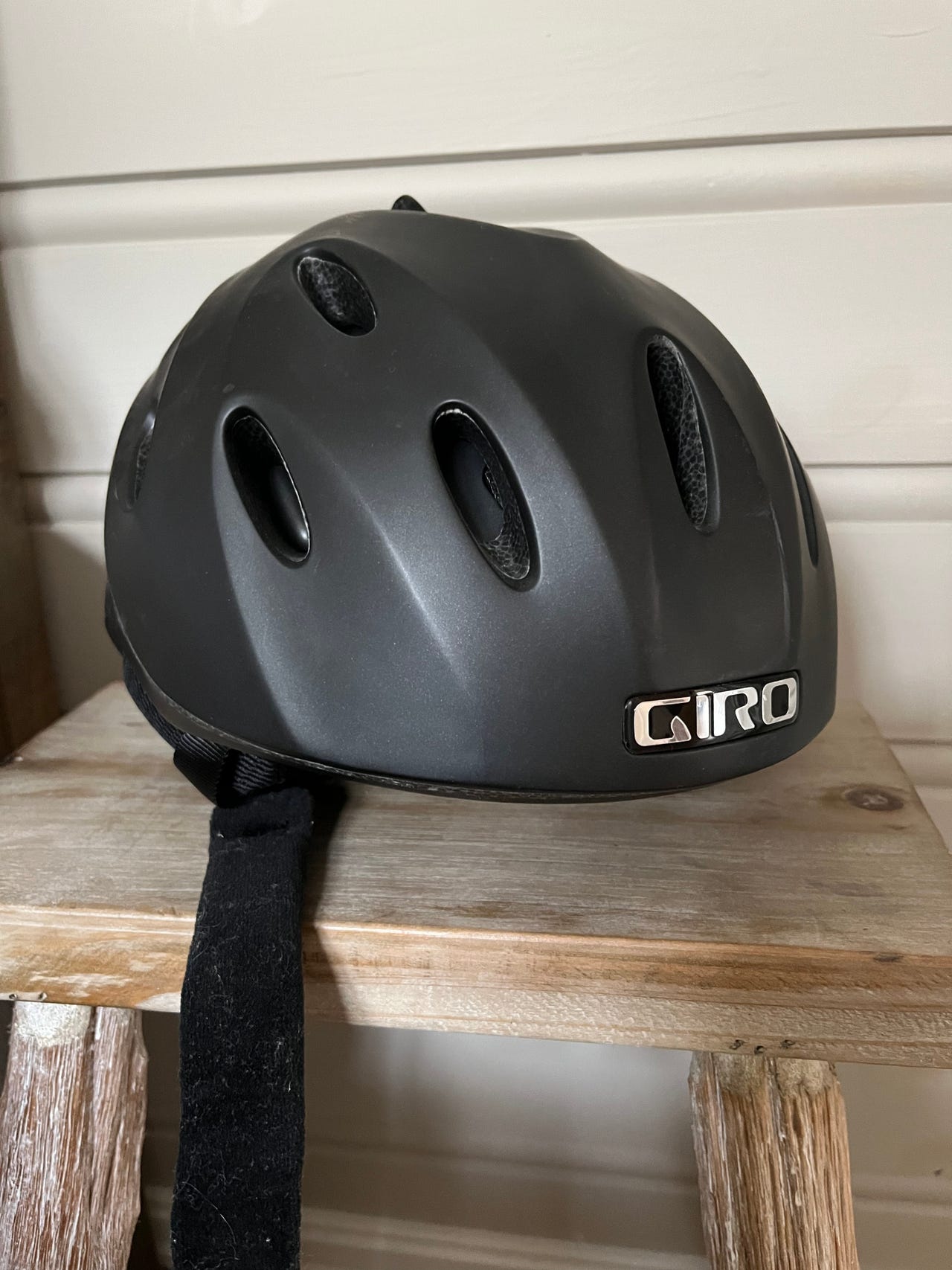 Giro fuse hjelm | FINN torget