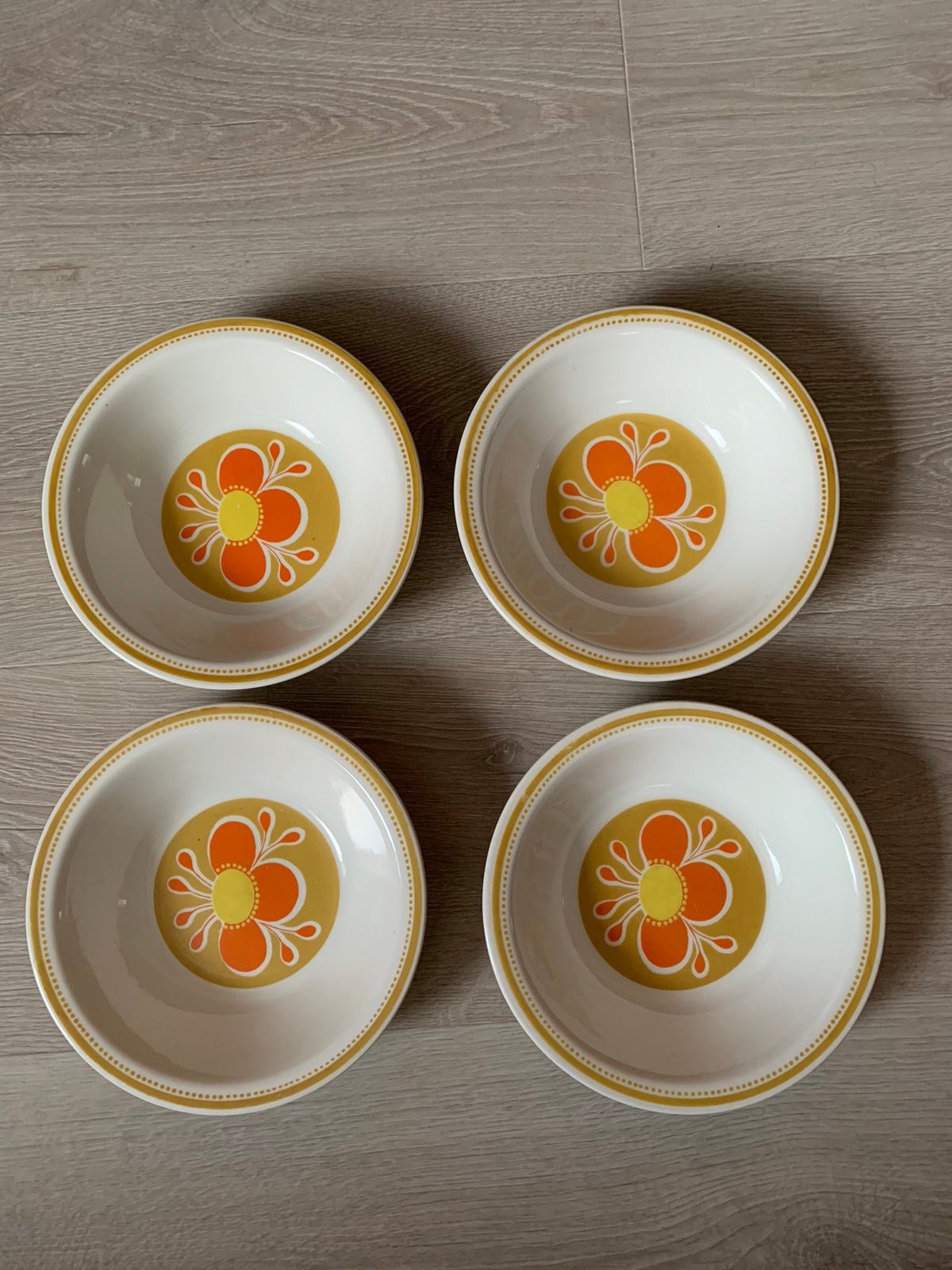 Fire boller Rolf Design - Safran dekor - Figgjo Flint | FINN-torget