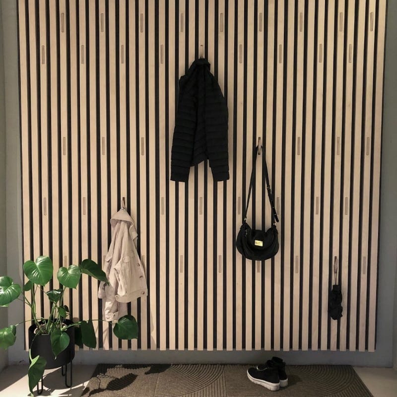 Spilevegg Gren Lyddempende spilevegg med skjulte knagger ...