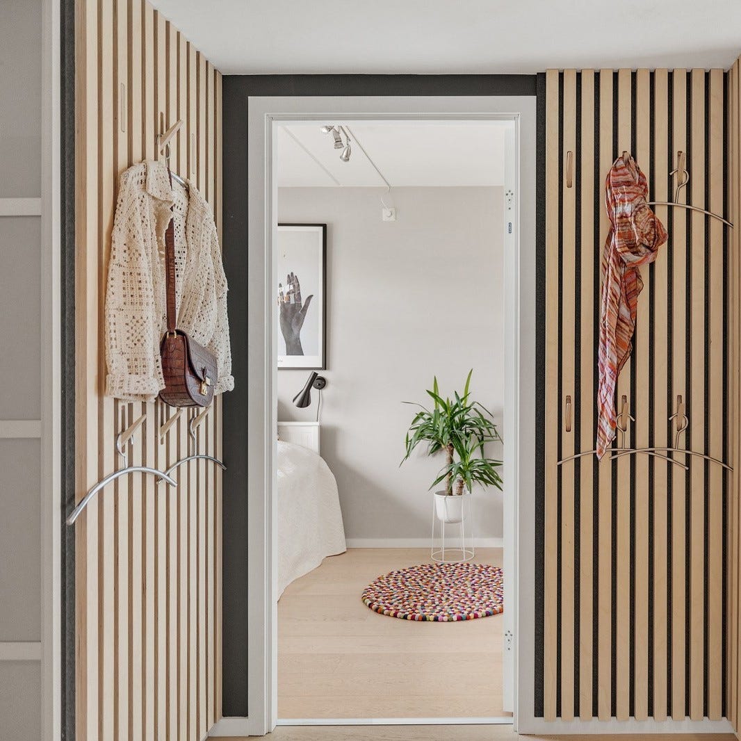 Design spilevegg Gren akustisk spilepanel med skjulte knagger ...