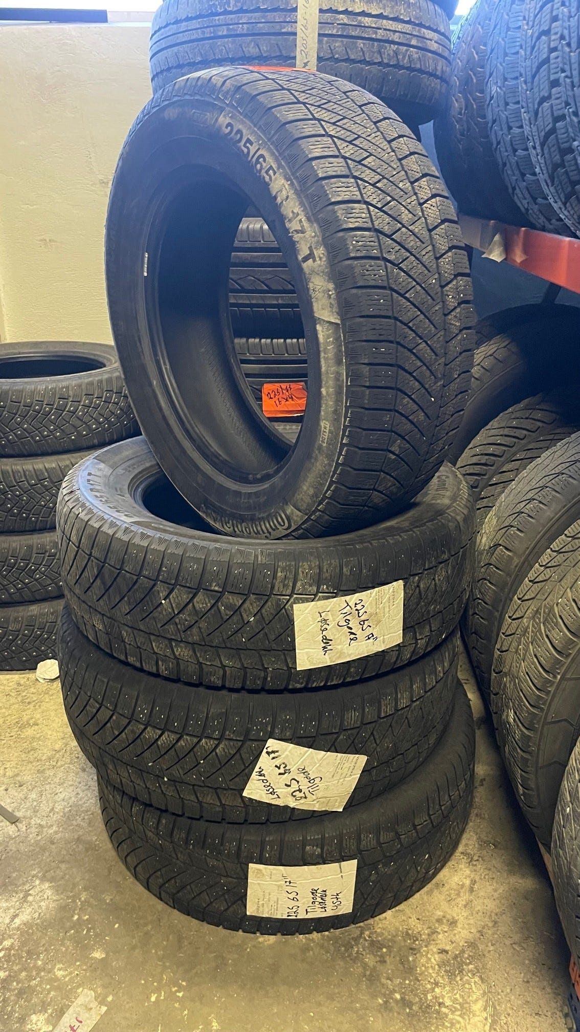 Piggfri 17" | FINN torget