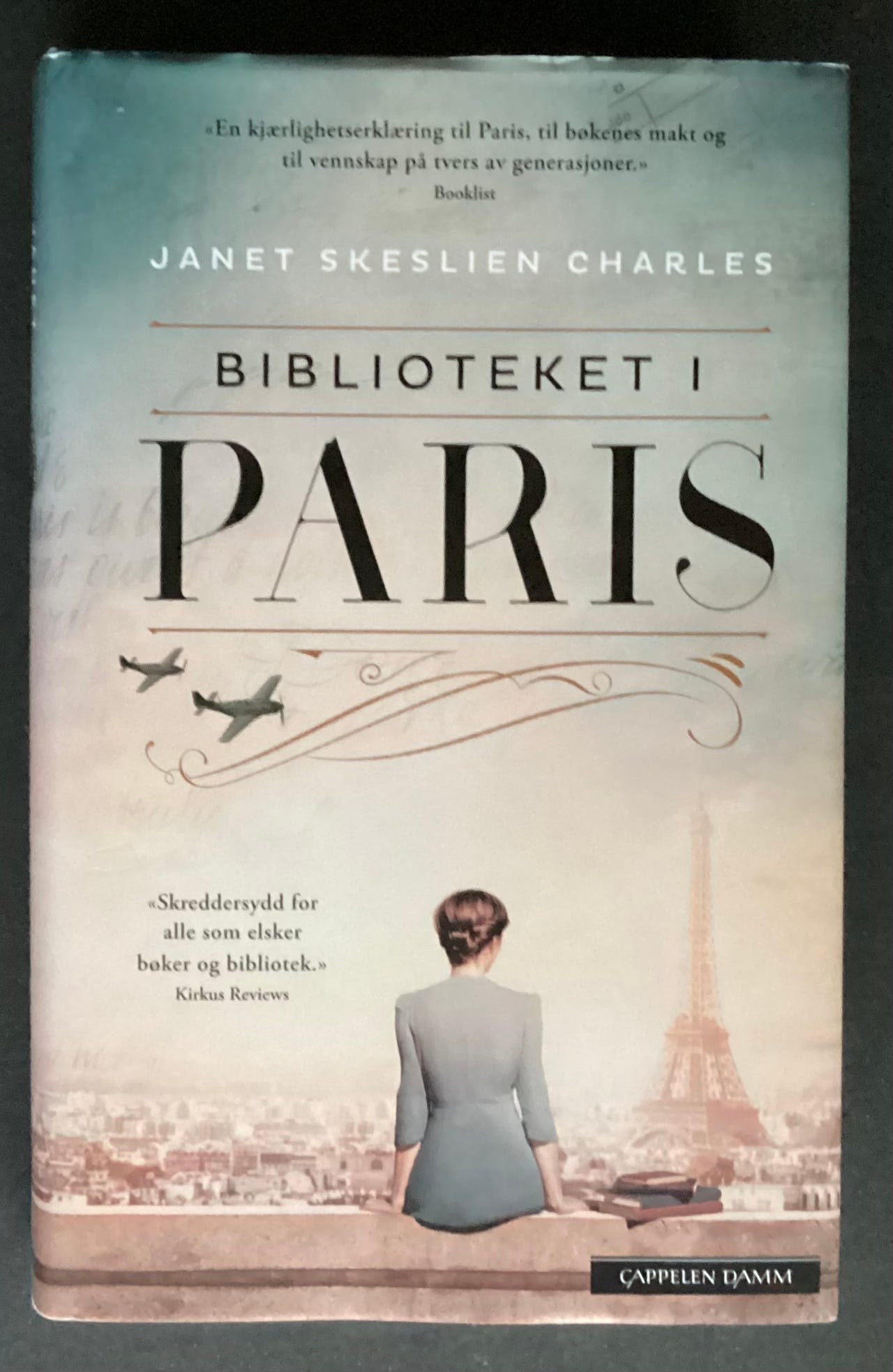 Janet Skeslien Charles«BIBLIOTEKET» I PARIS»2021, H.21 cm B.14 cm,365 s ...