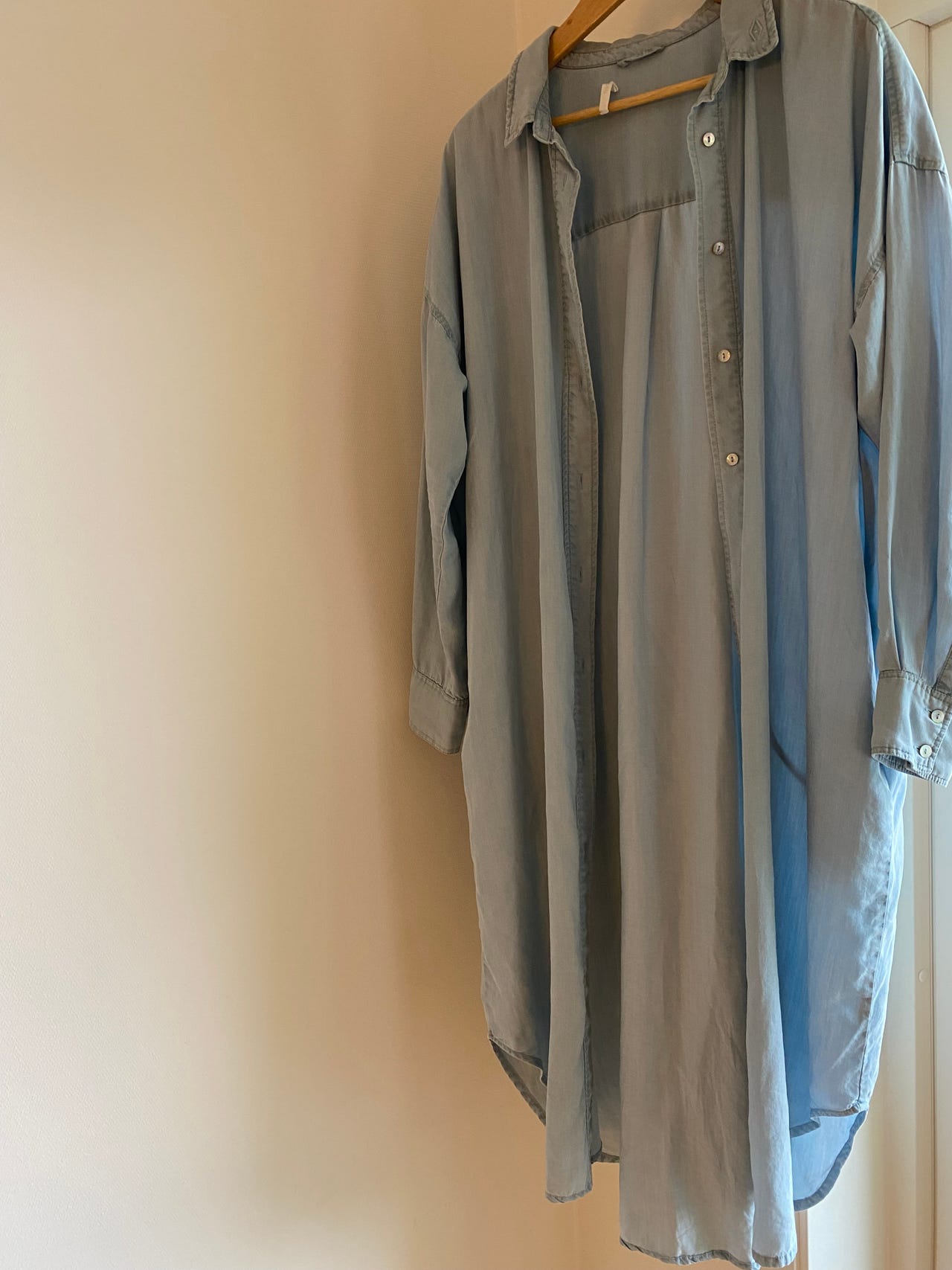 IBEN - DIMO shirt dress - størrelse L - skjortekjole | FINN-torget