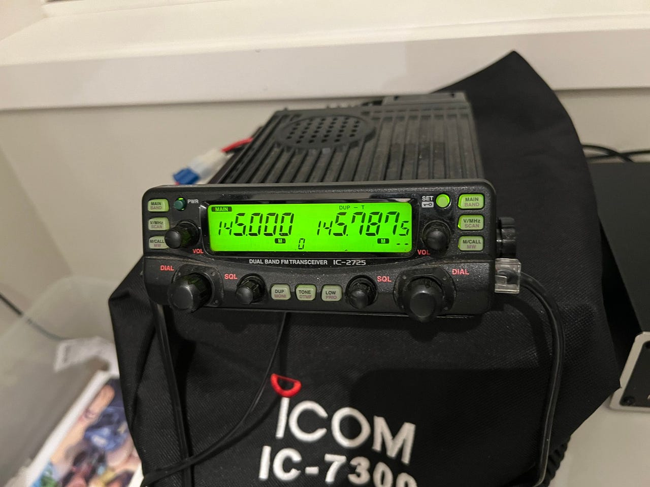 ICOM IC-2725 | FINN torget