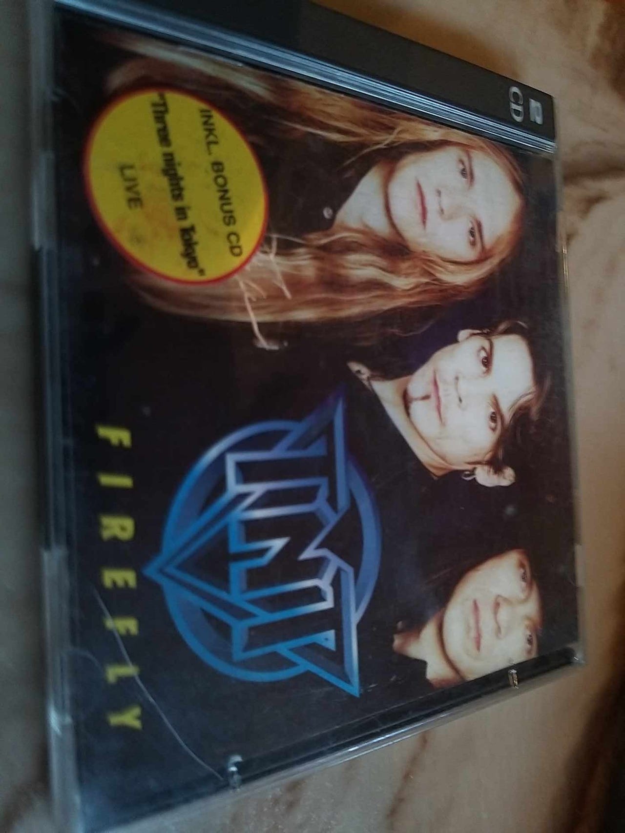 Selger TNT- Firefly- Three Nights In Tokyo 2CD Signert | FINN-torget