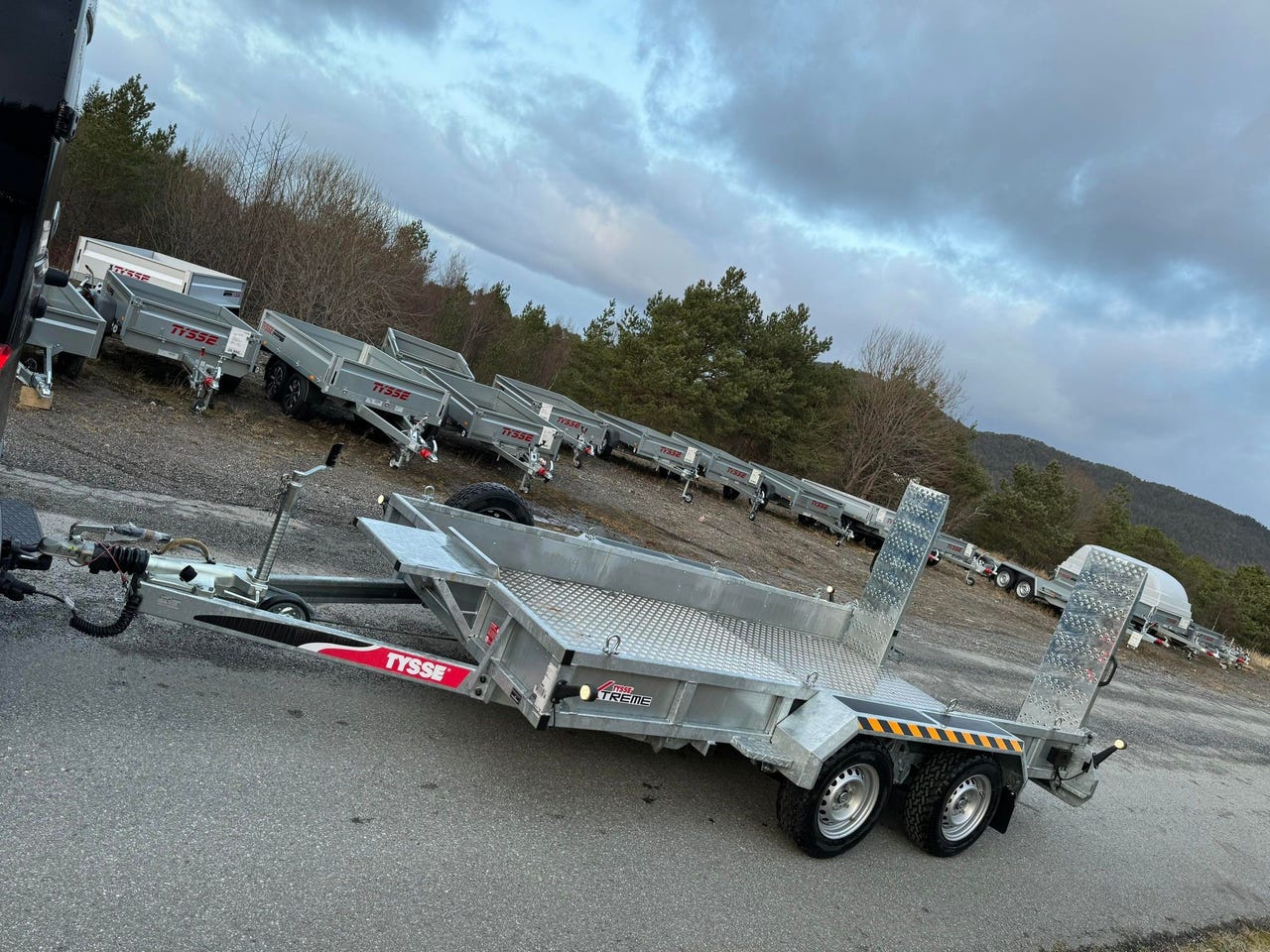 Maskinhenger XTREME 6813 m/oppkj.skinne L=140cm 3500kg | FINN-torget