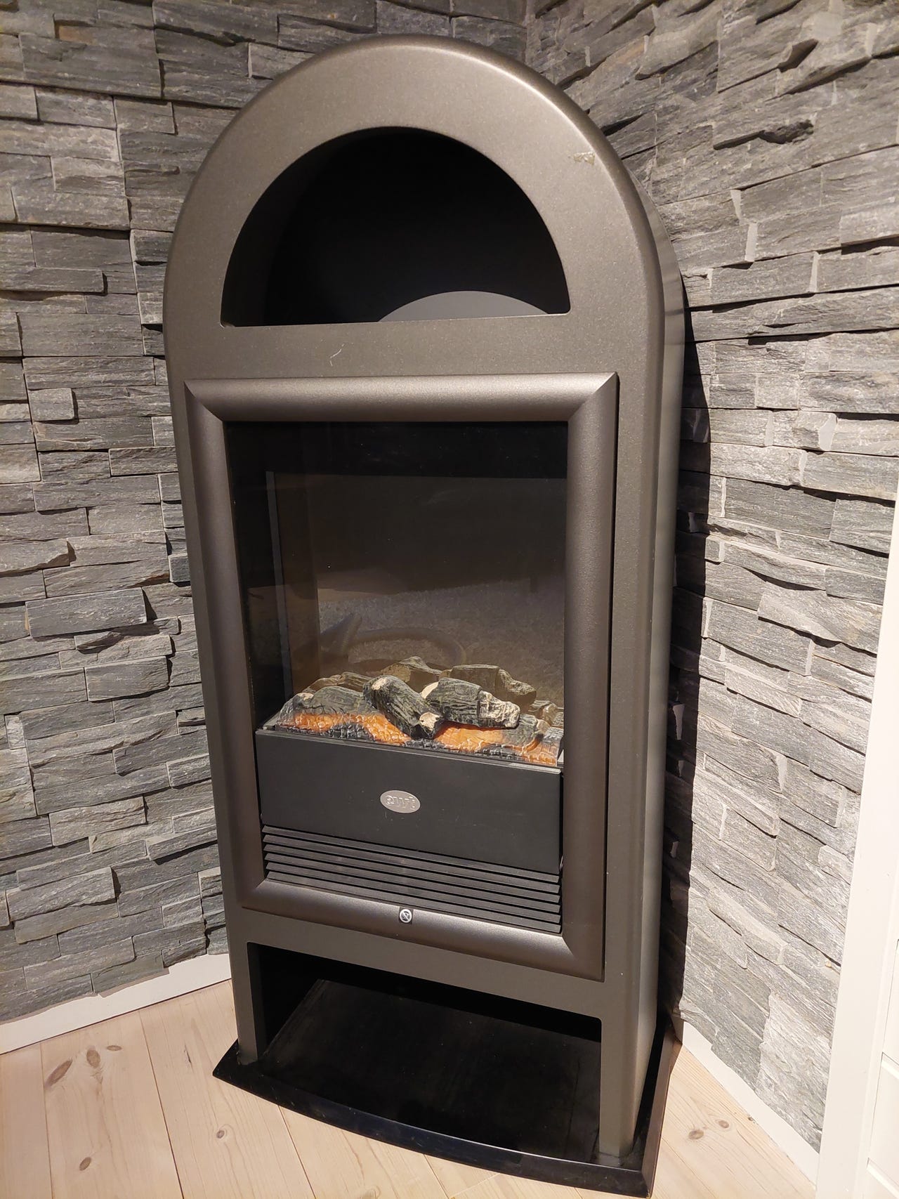 EWT Optiflame Elektrisk peisovn | FINN torget