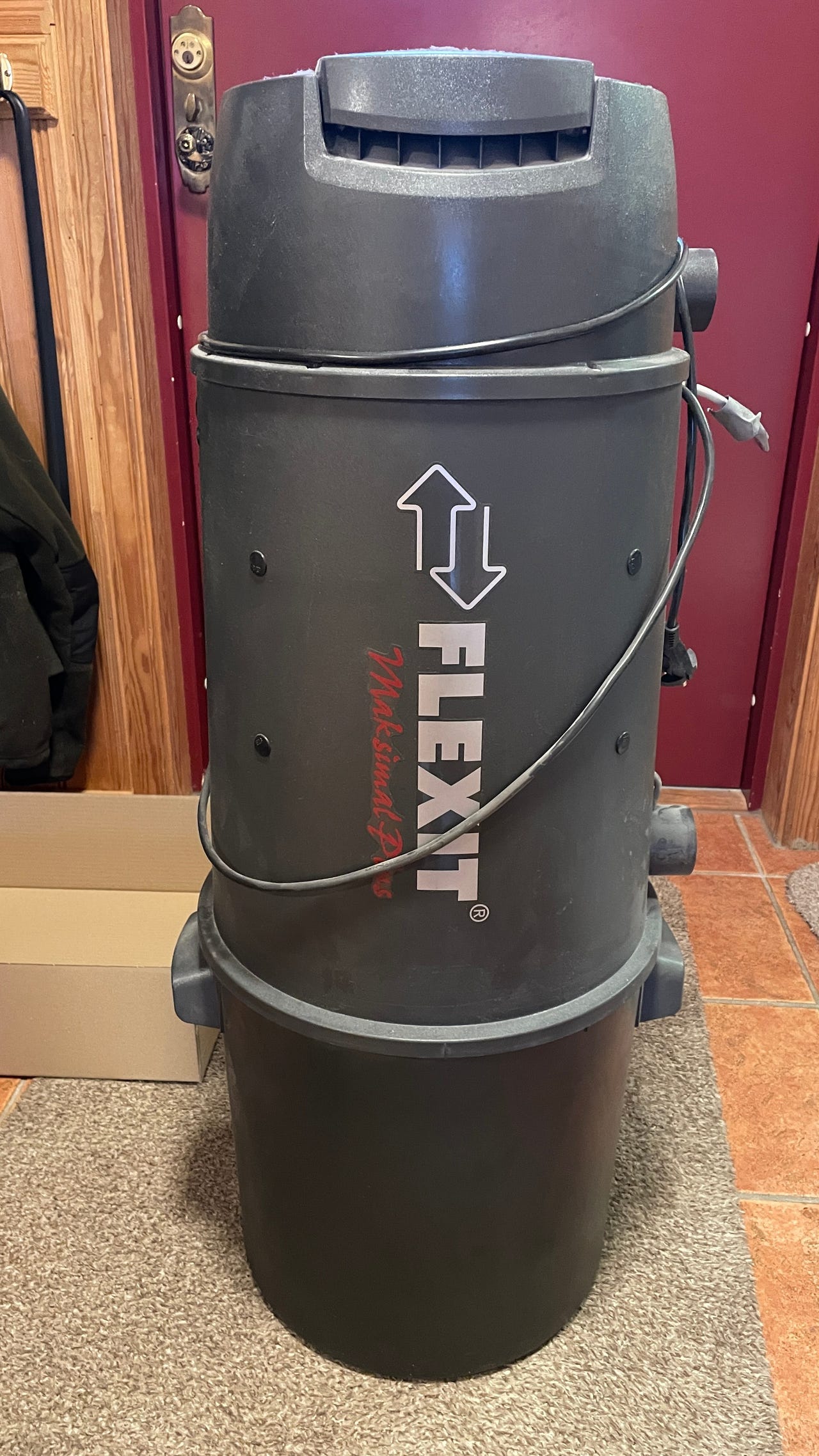 Sentralstøvsuger FleXit Maximal pluss - fungerende fra 1999 | FINN torget