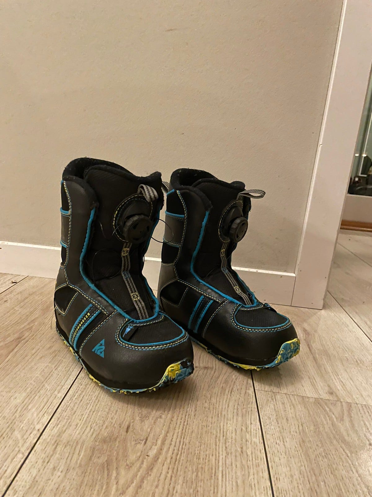 Snowboard sko barn str 32,5 | FINN torget