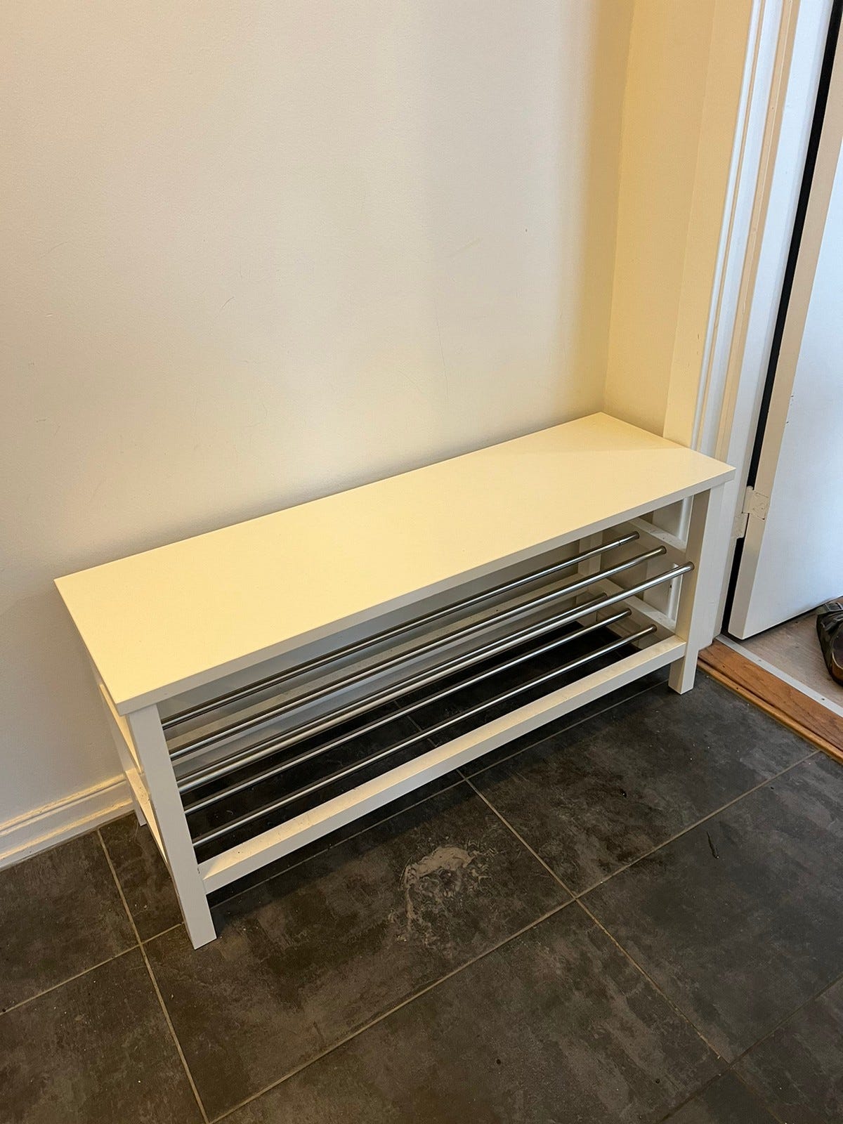 Tjusig entrebenk | FINN torget