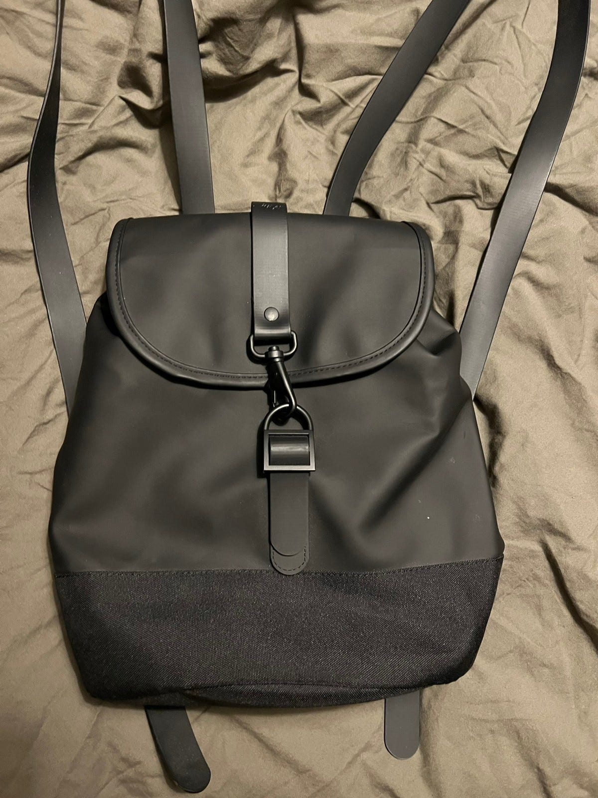 Sekk fra Rains | FINN-torget