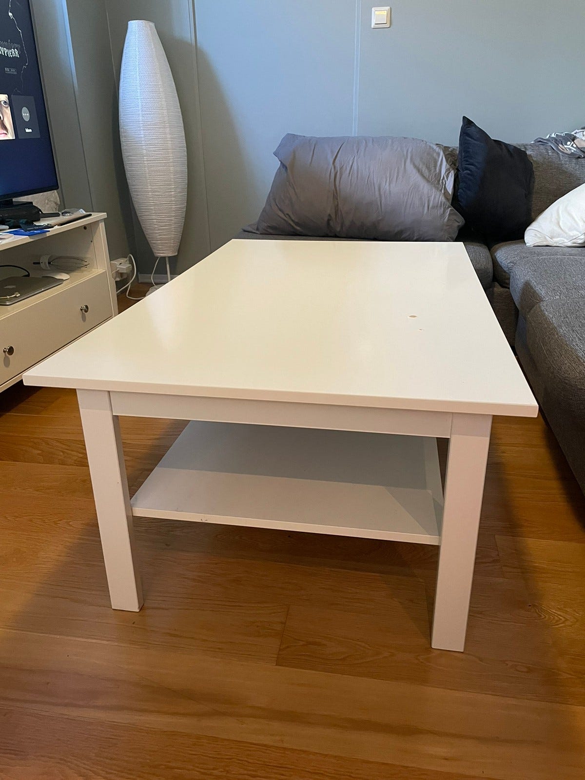 Sofabord / Salongbord i blanding av Bjørk/MDF. | FINN torget