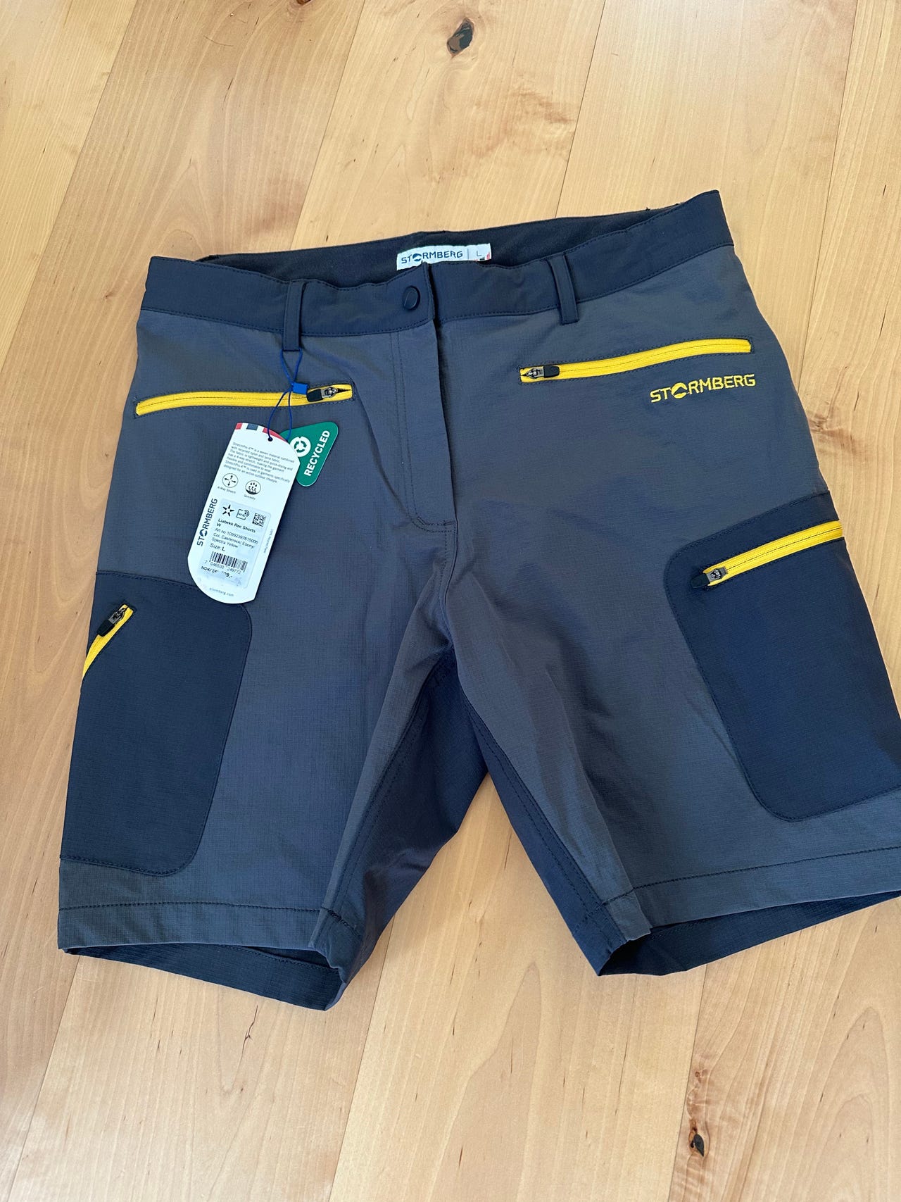Stormberg shorts dame L | FINN torget