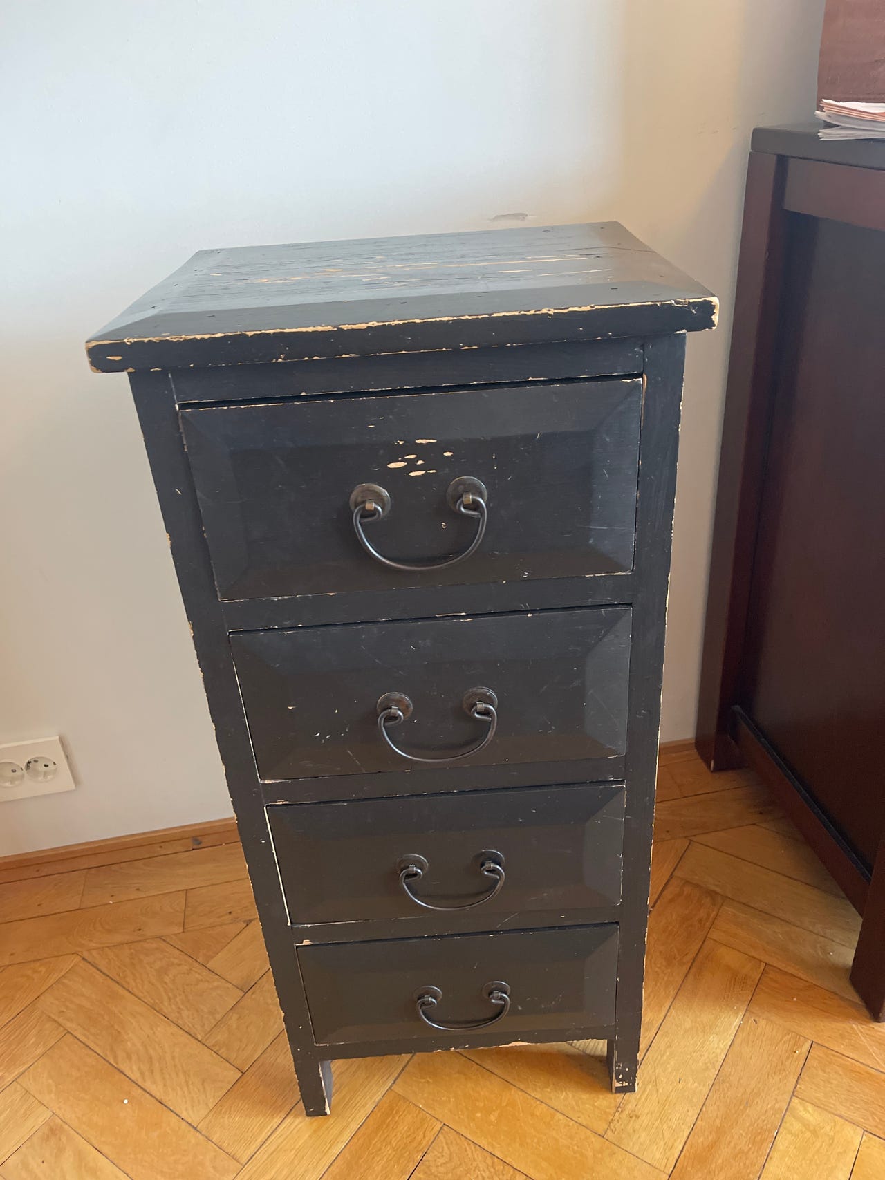 Liten kommode gis bort | FINN torget