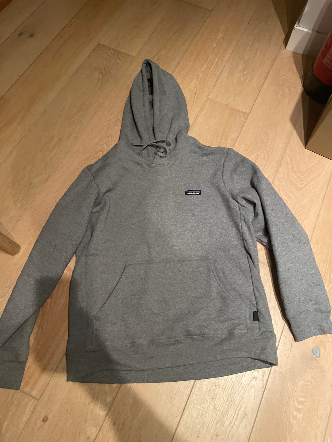 Patagonia hettegenser som ny | FINN torget