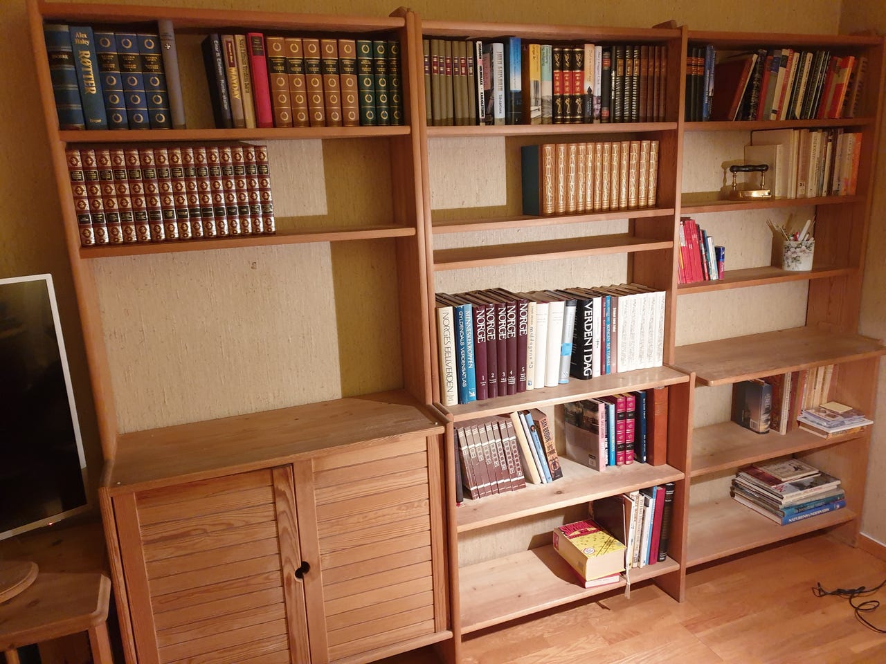 BBB reoler og skap selges reservert | FINN torget