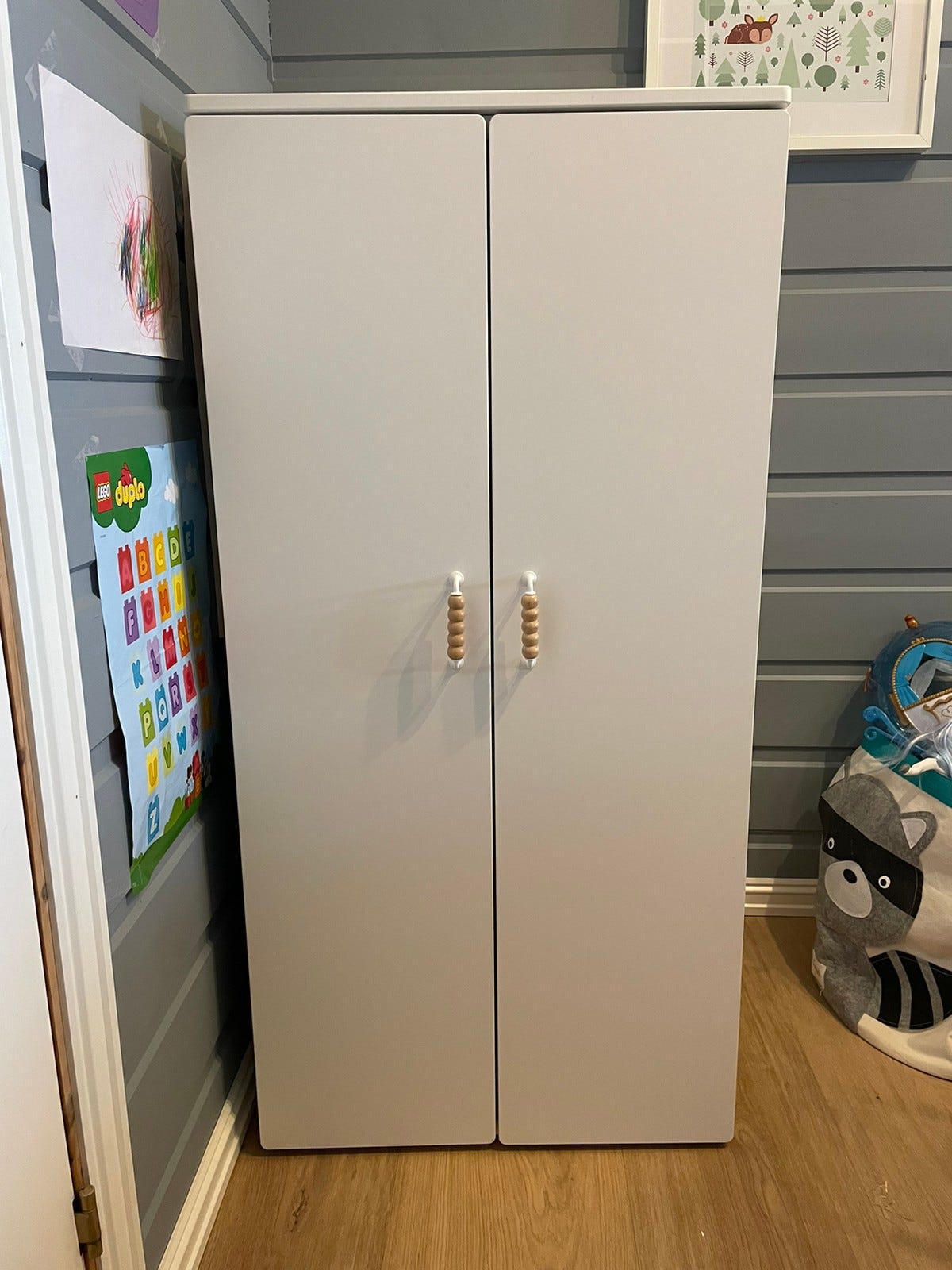 Klesskap/Garderobeskap for barn | FINN torget