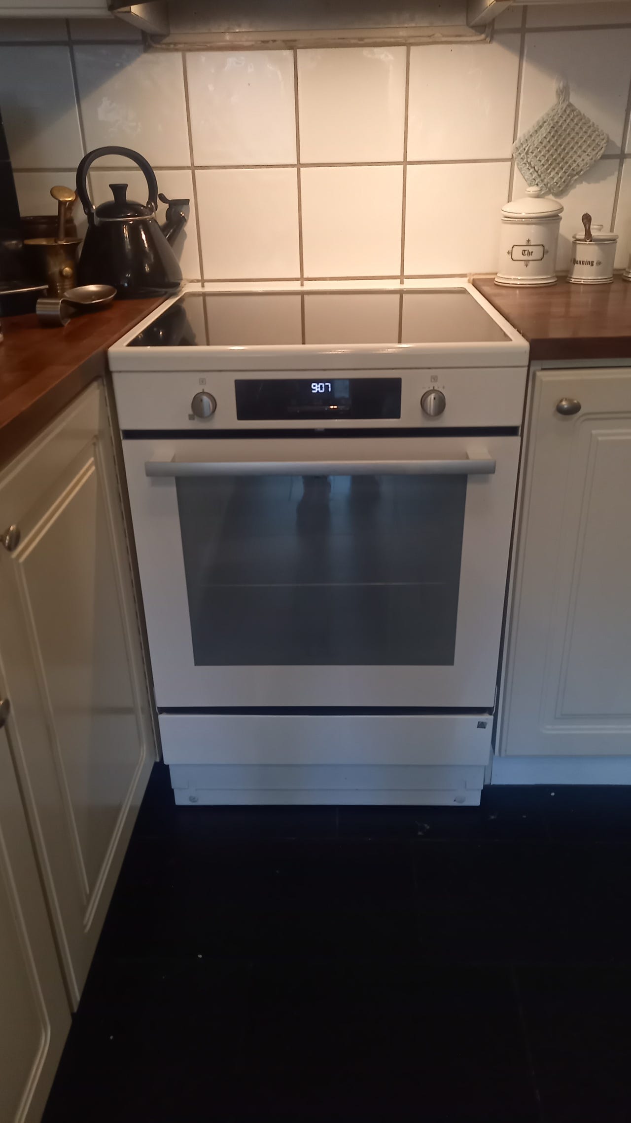 Komfyr induksjon Electrolux EKI6679EIW frittstående | FINN-torget