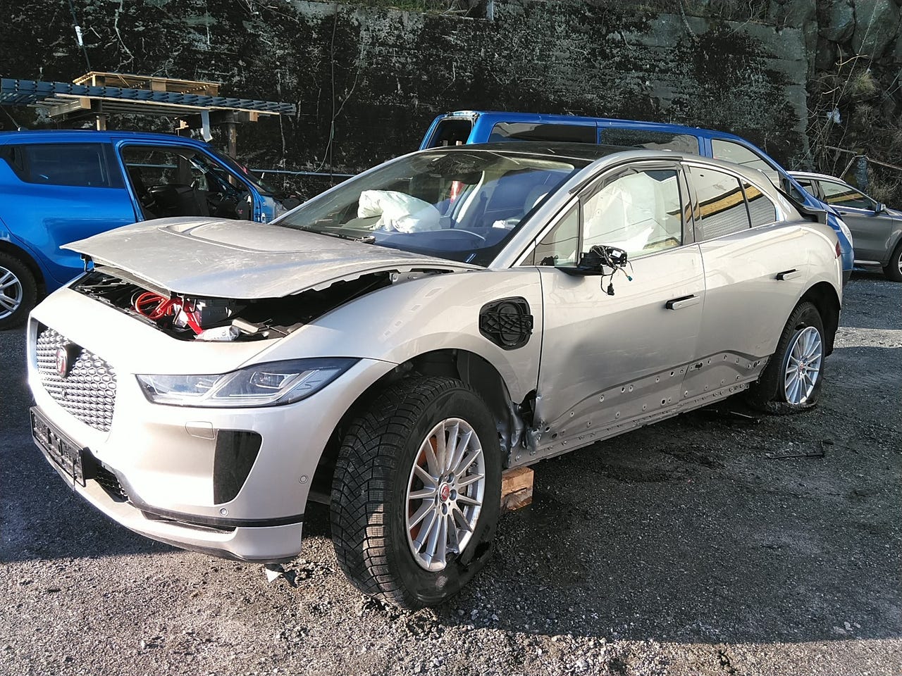 Jaguar I-Pace EV400 AWD -21 selgast i delar | FINN-torget