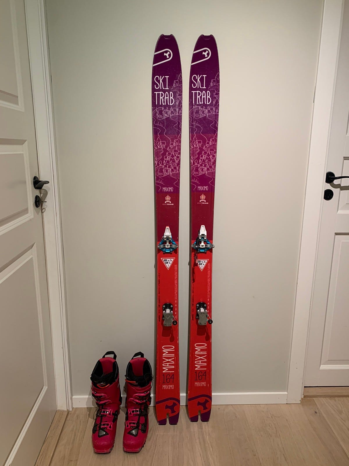 Veldig gode (og lekre) SkiTrab randonee-ski, bindinger, sko og feller ...