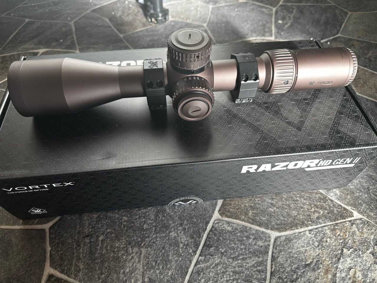 Vortex Razor HD Gen II 3-18 x 50 EBR-7C MRAD | FINN torget