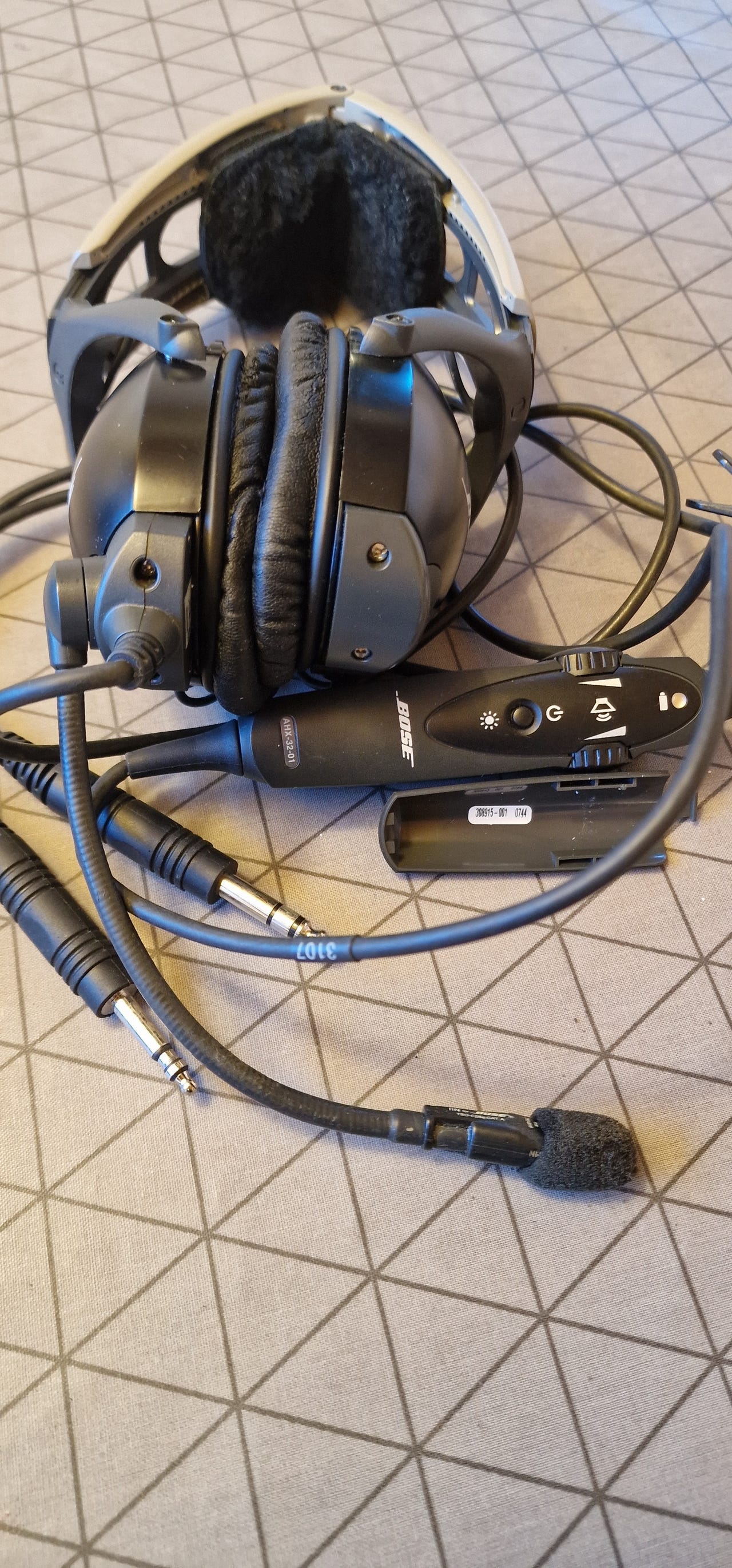 Bose X Aviation A10 Dual GA Plugs Active Noise Reducing Headset AHX-32 ...