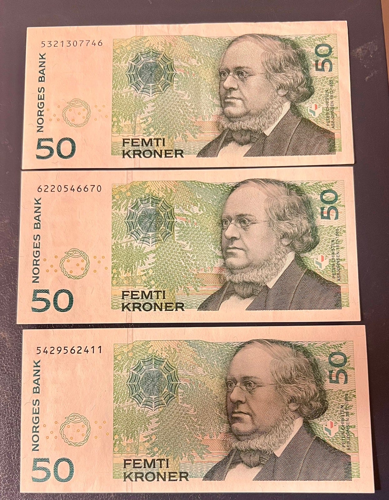 NORGE 50 KRONER 2005. Kv. 0/01. To igjen. | FINN torget