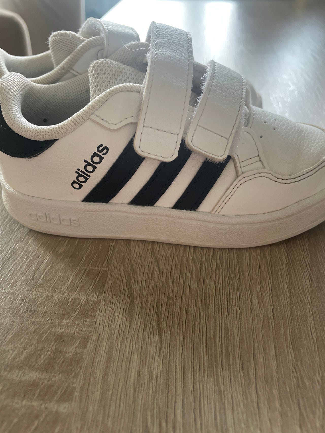 Adidas sko barn str 25 | FINN torget