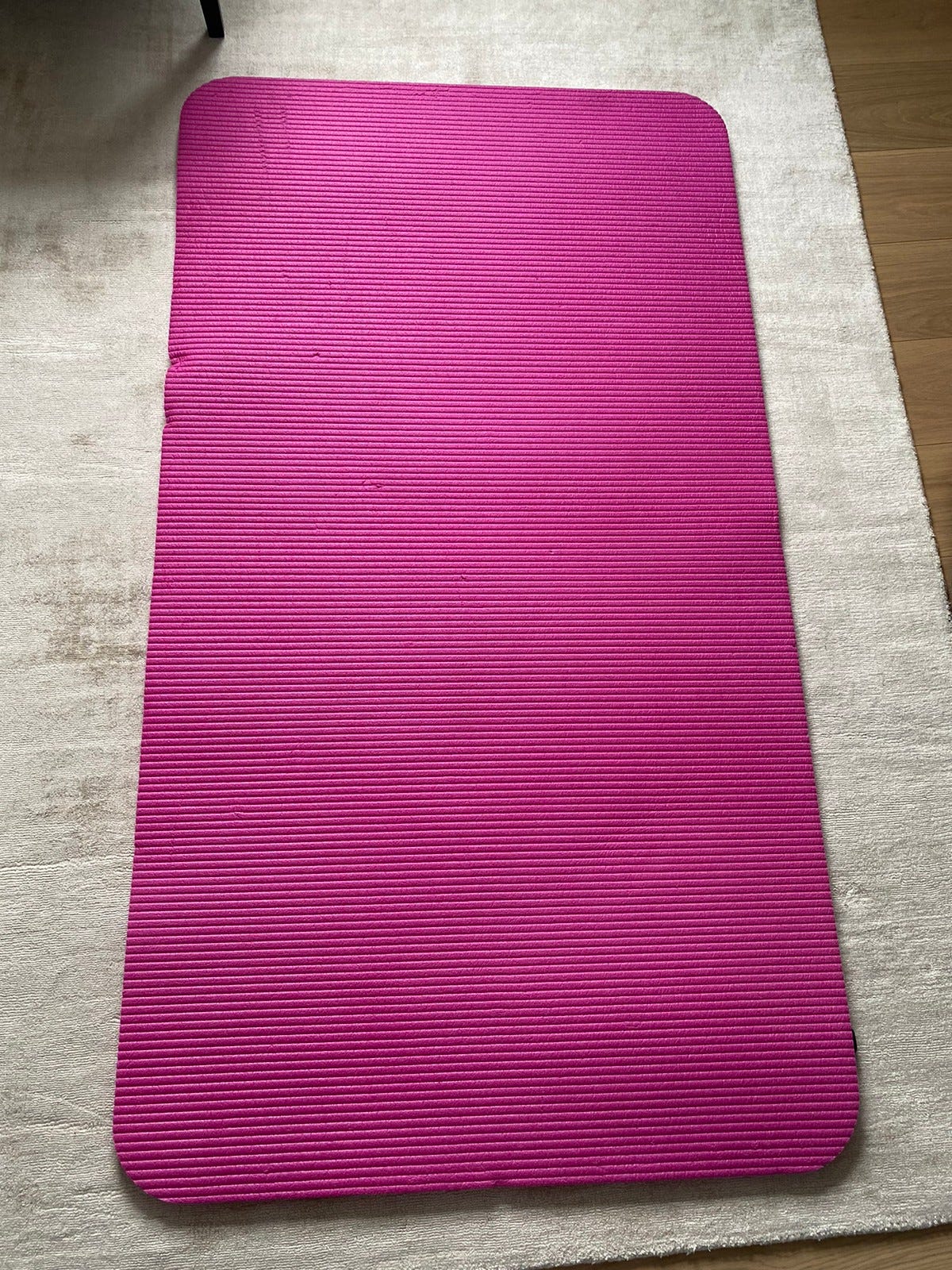 Rosa treningsmatte | FINN-torget