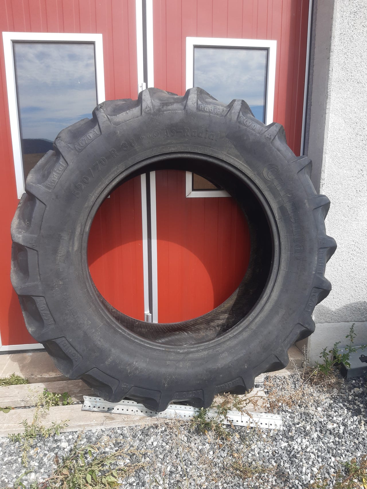 Traktordekk 520/70 -38 | FINN torget