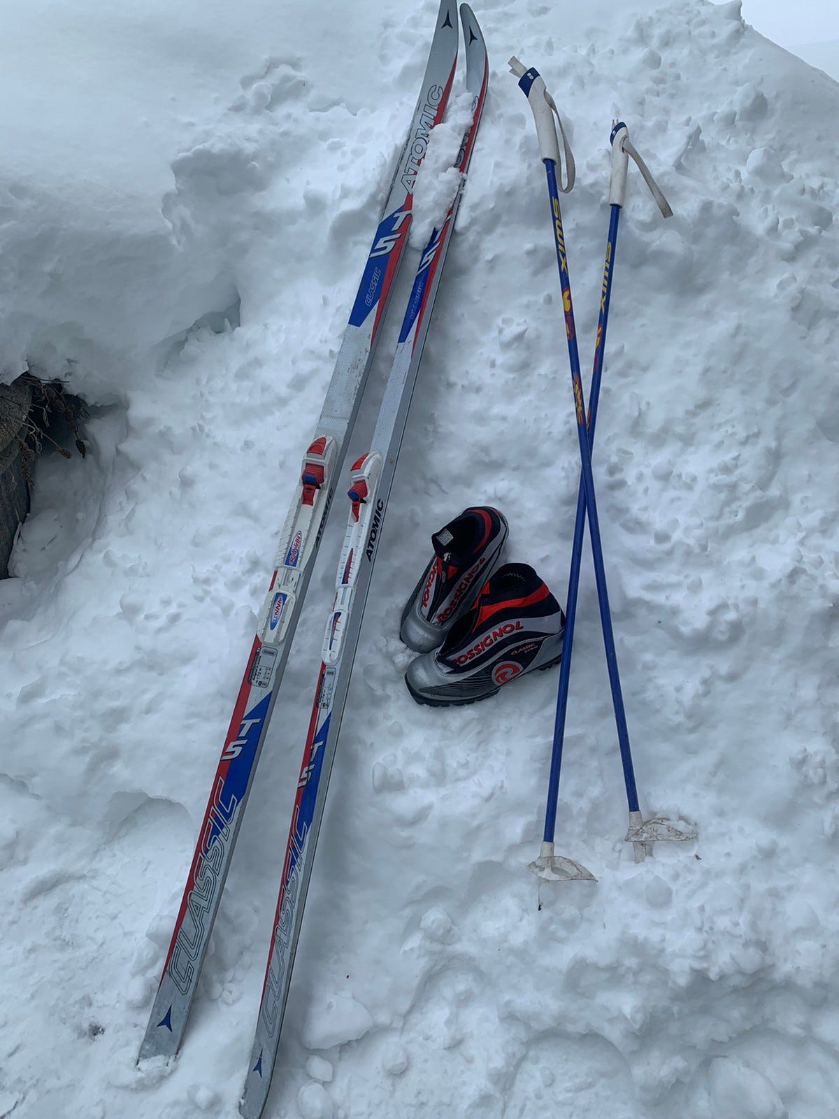 Atomic T5 classic ski og staver | FINN torget