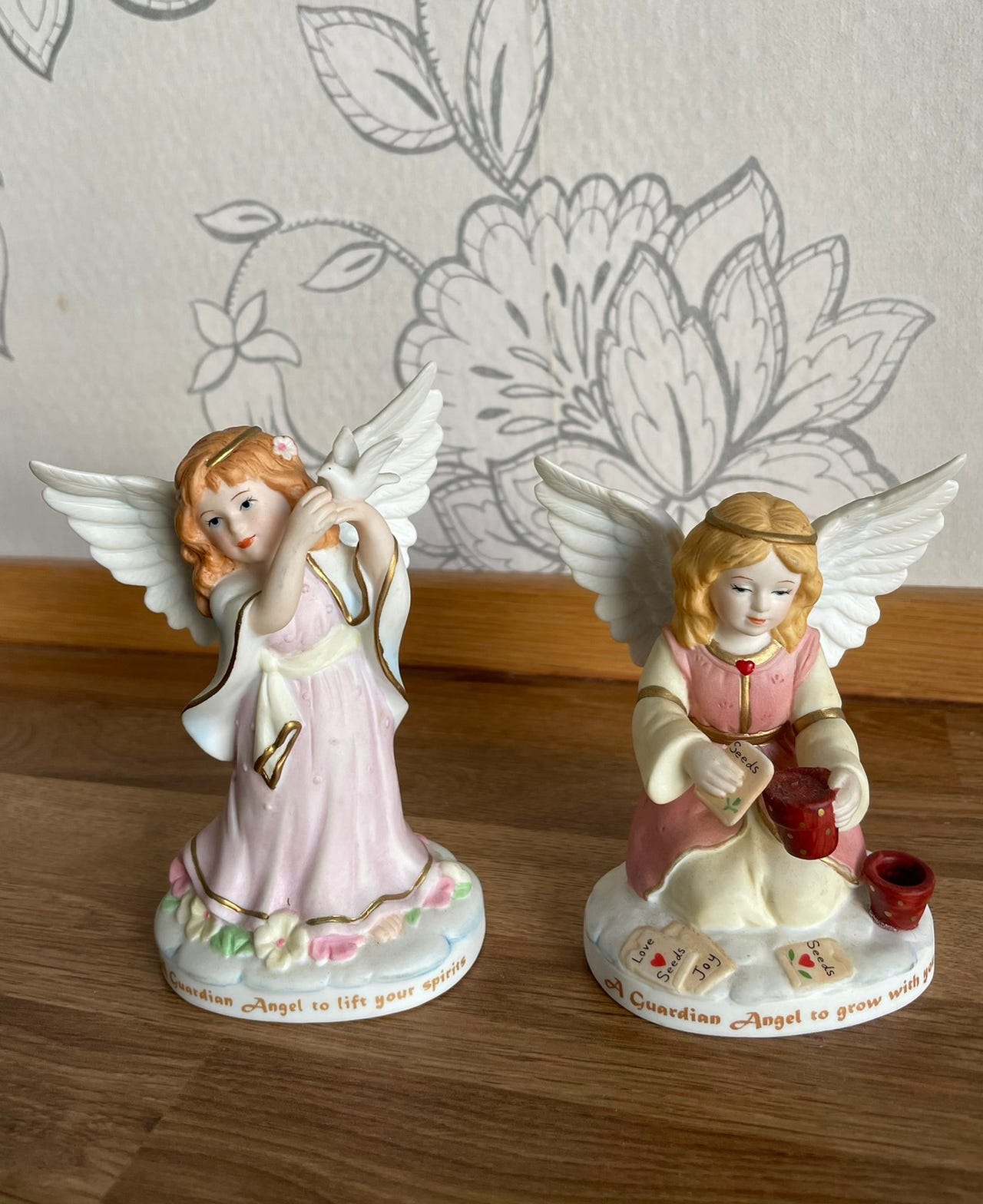 Vakker engel i porselen, Heavenly Guardians, Bronson Collection, | FINN torget