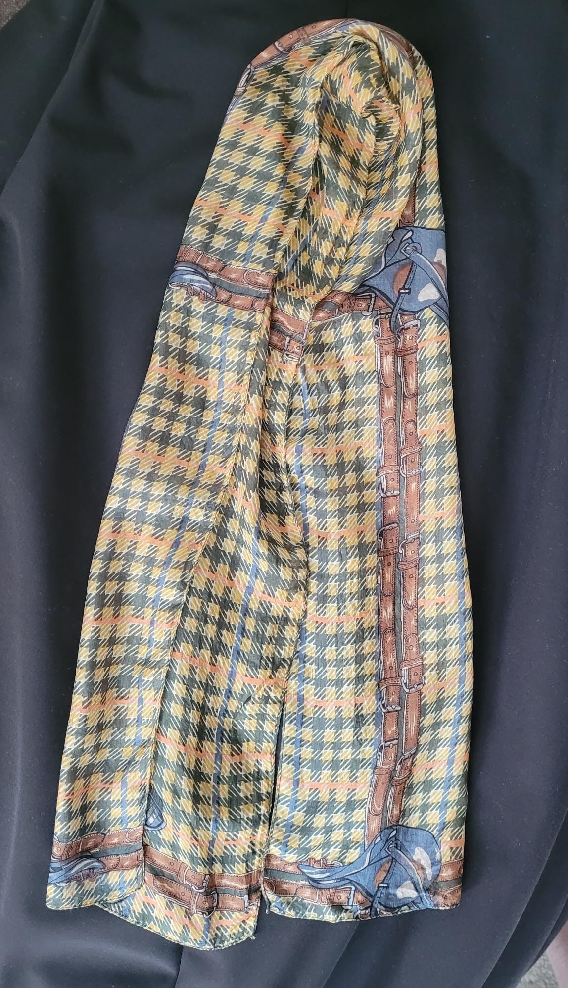 Silkeskjerf, silkesjal, vintage | FINN-torget