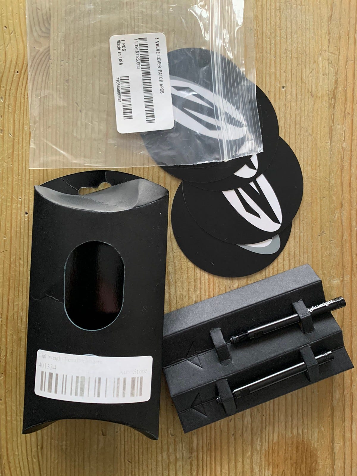 Ventilforlenger og Zipp klistremerke for å tette hull på platehjul ...