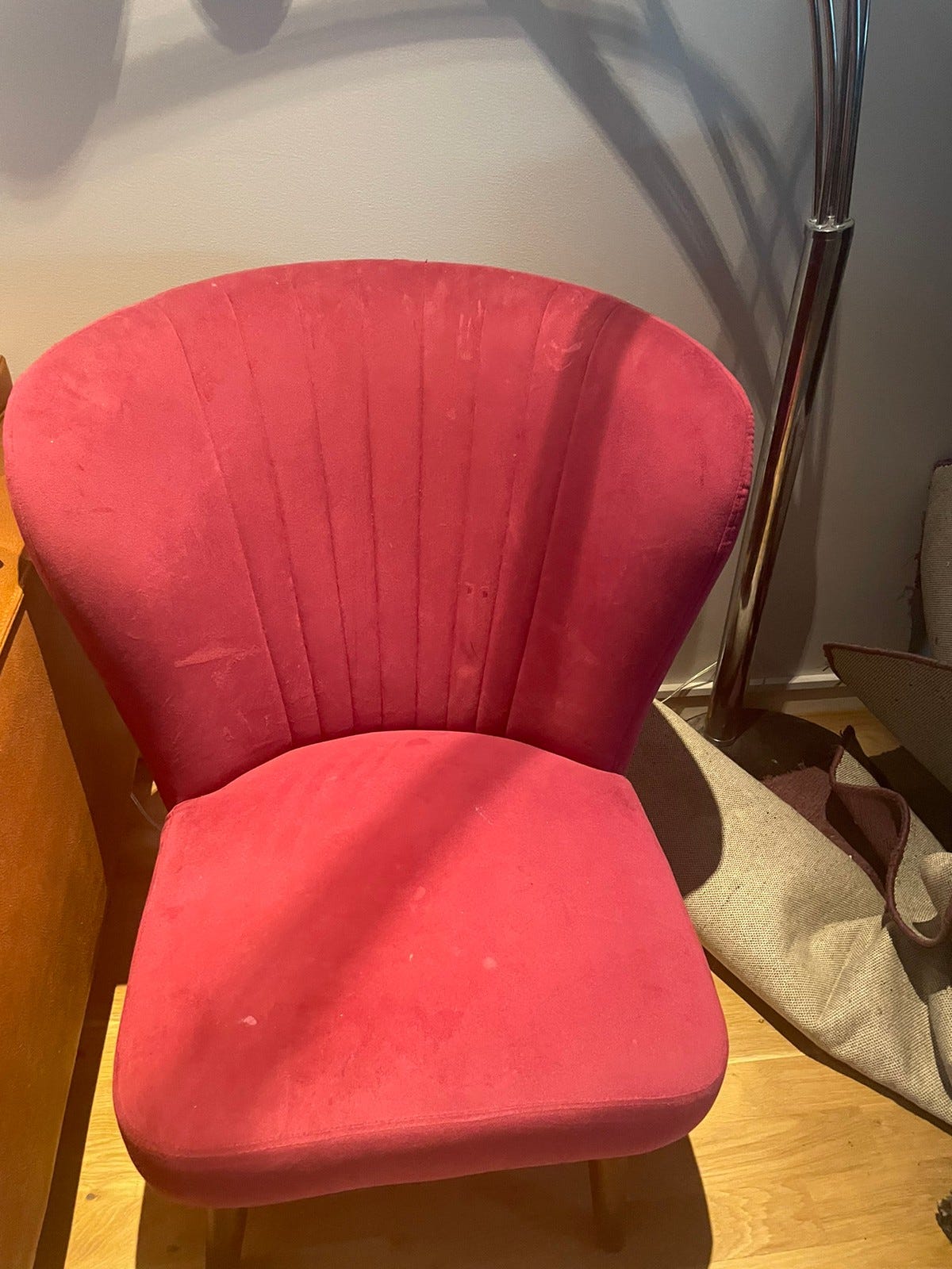 Fin stol fra skeidar | FINN torget