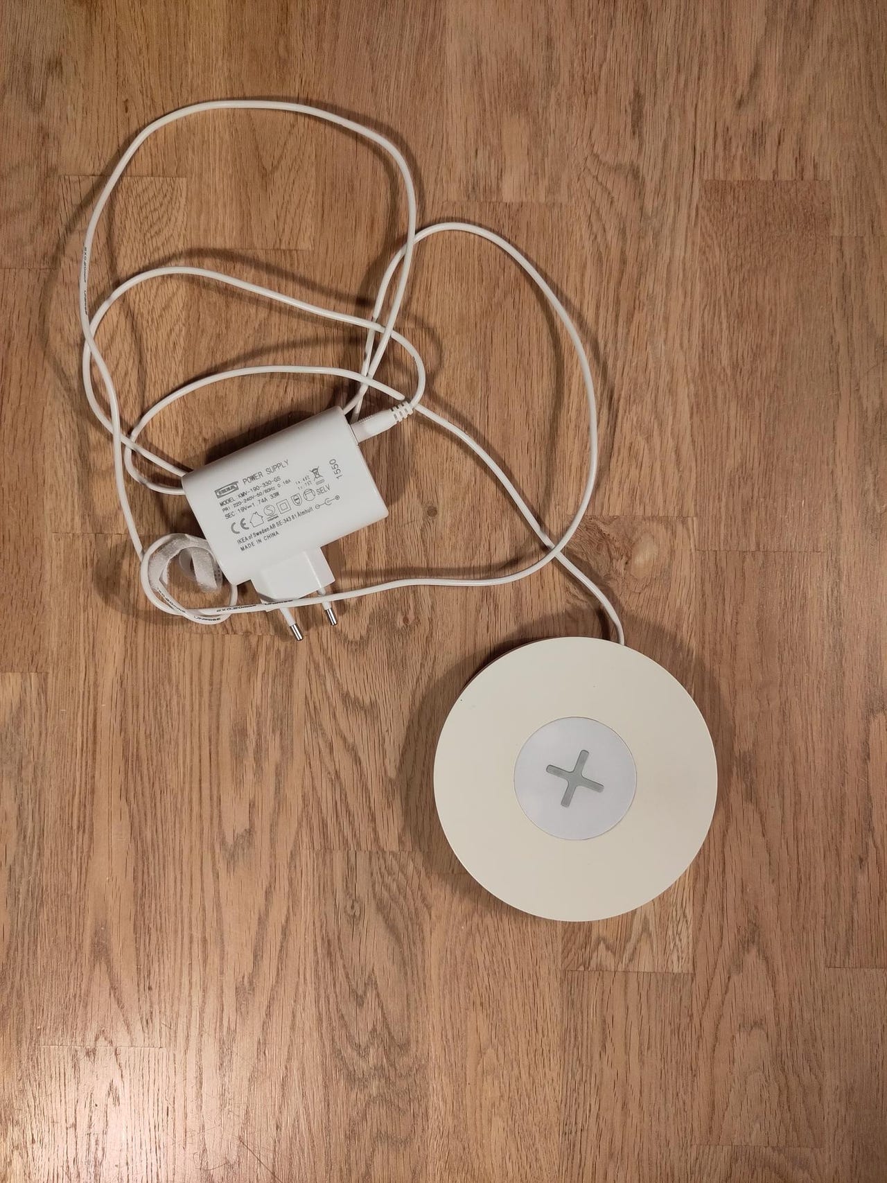 Trådløs lader fra IKEA | FINN torget