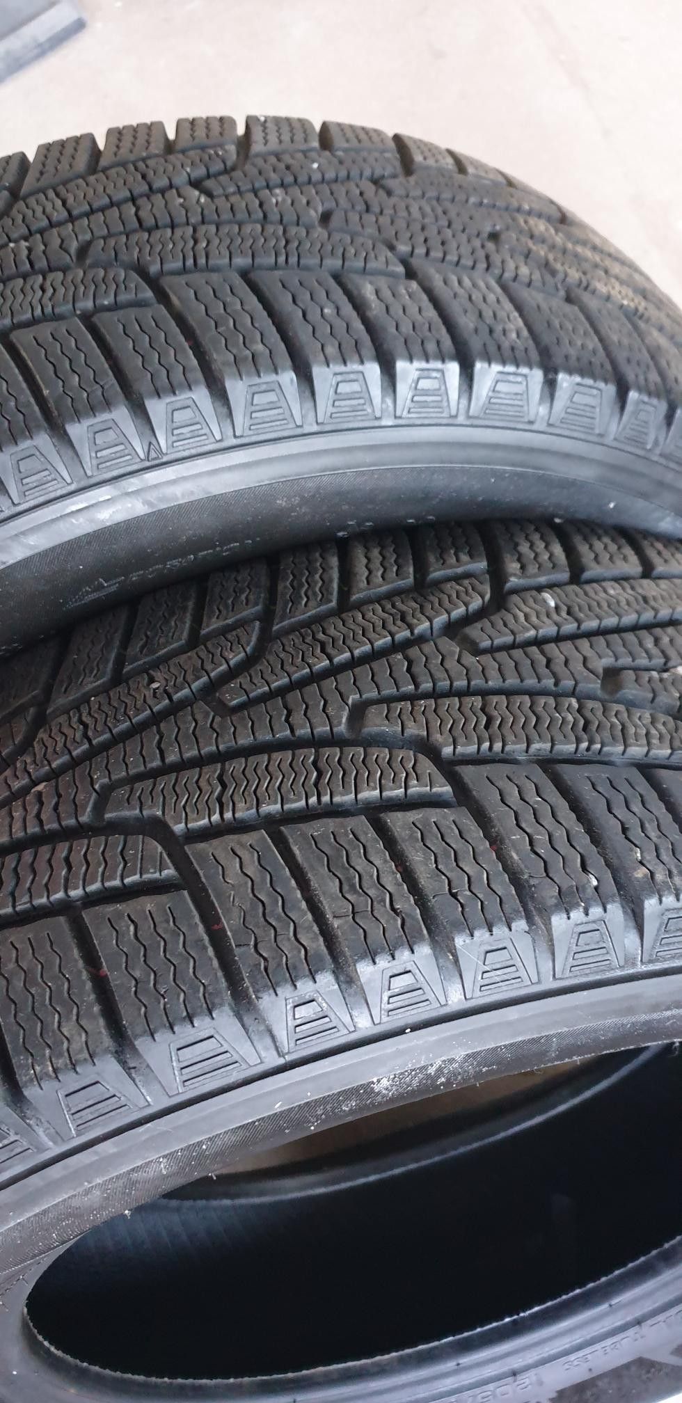 2 stk 205 / 65 / 15 vinterdekk Kumho selges billig | FINN torget