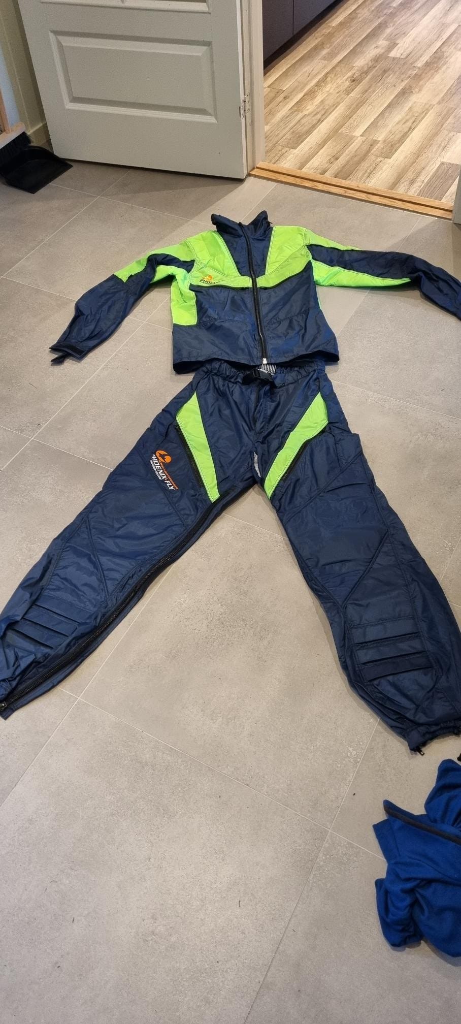 Phoenix tracking suit | FINN-torget