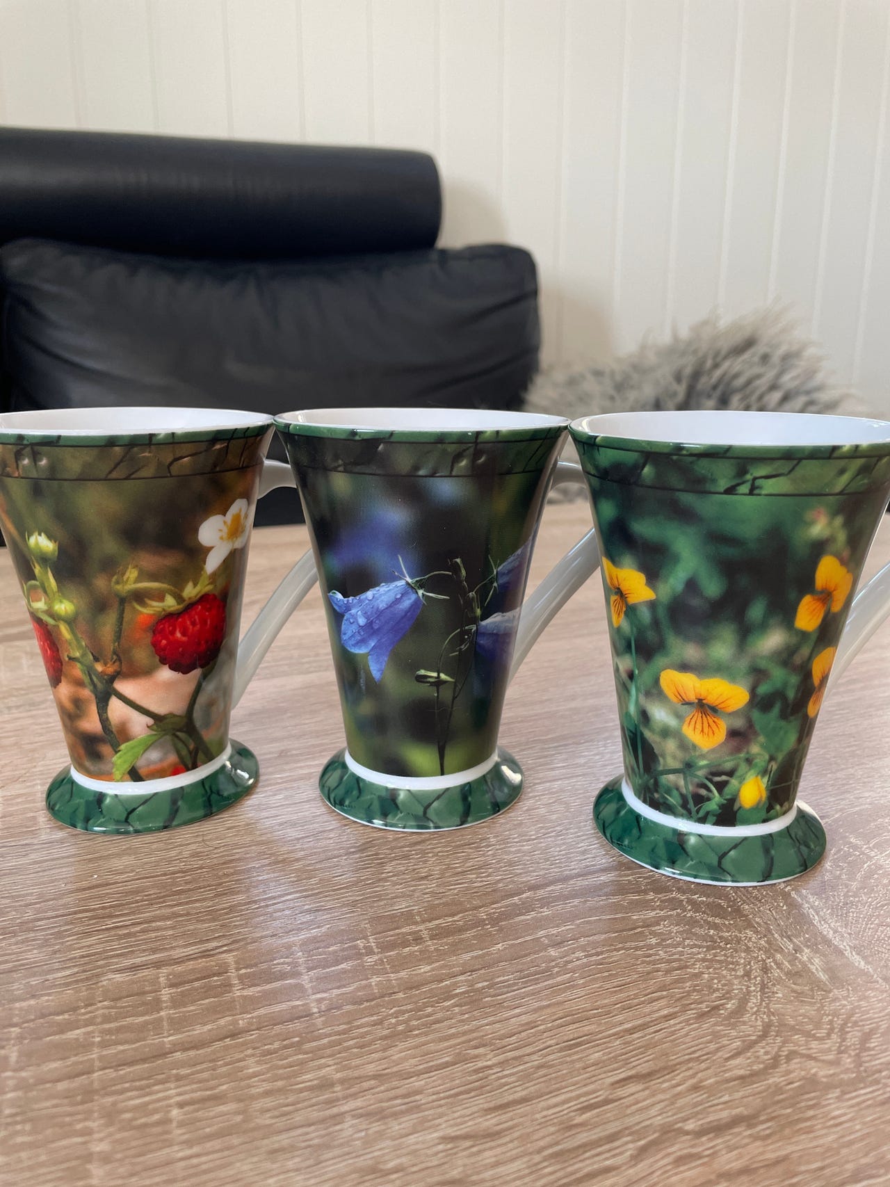 Krus fra Flora-serien, Jon Østeng Hov | FINN-torget