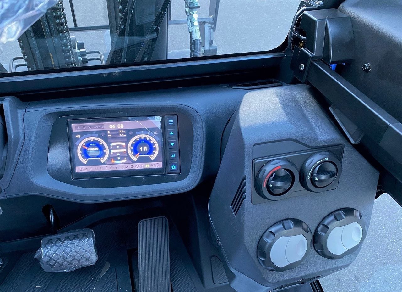 Til salgs: Doosan D25S-9 (2,5 tonn) diesel gaffeltruck med triplexmast ...