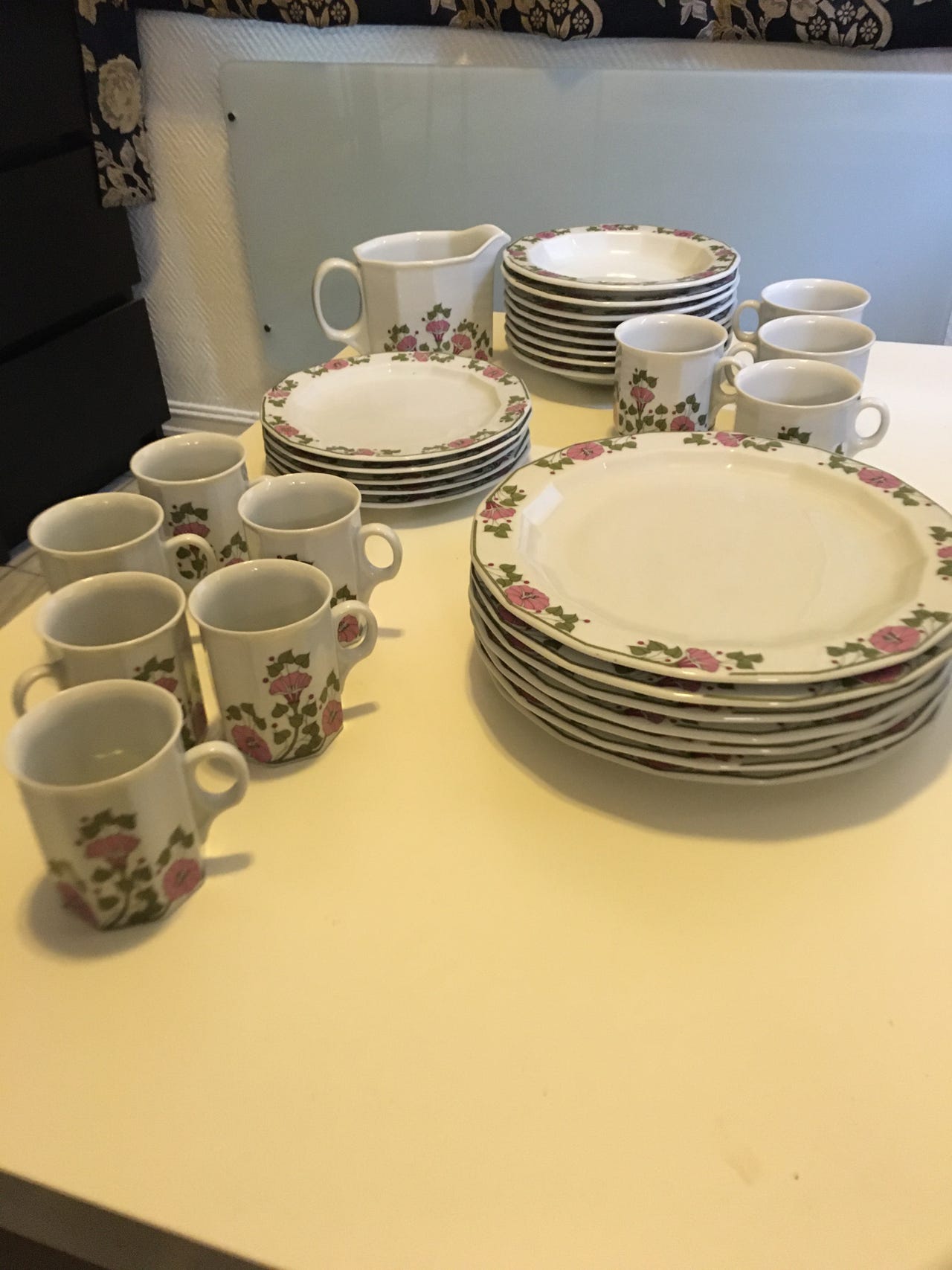 Porselen servise sett fra Porsgrund Selges 100KR | FINN-torget