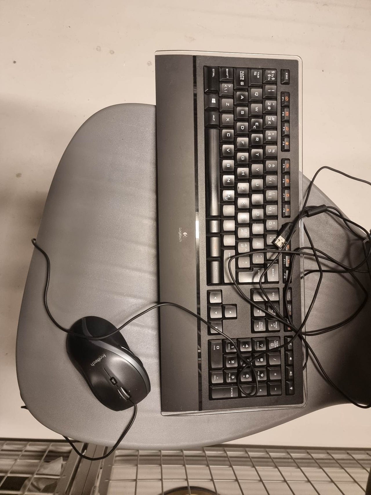 Logitech keyboard og mus (Kjempebehagelig!) | FINN torget