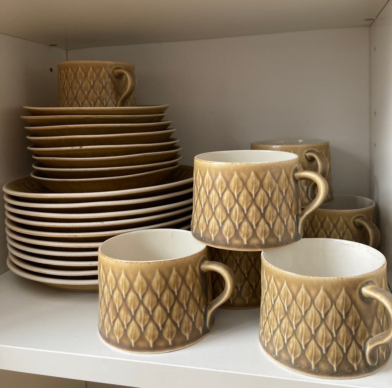 Kronjyden Relief dansk servise | FINN-torget