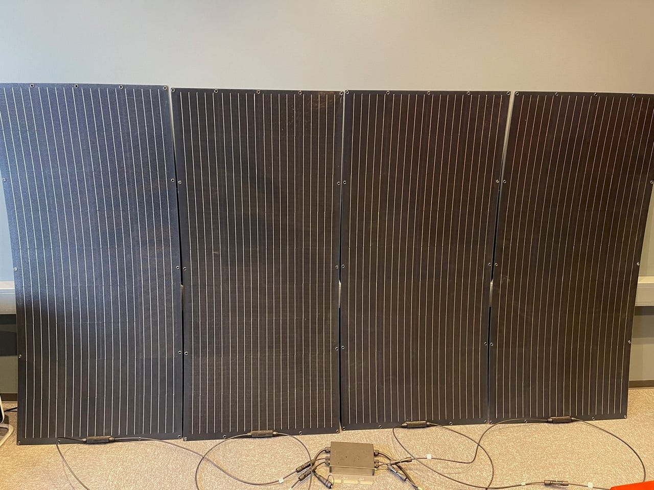 Solceller 4 stykk med inverter selvmontering sett | FINN-torget